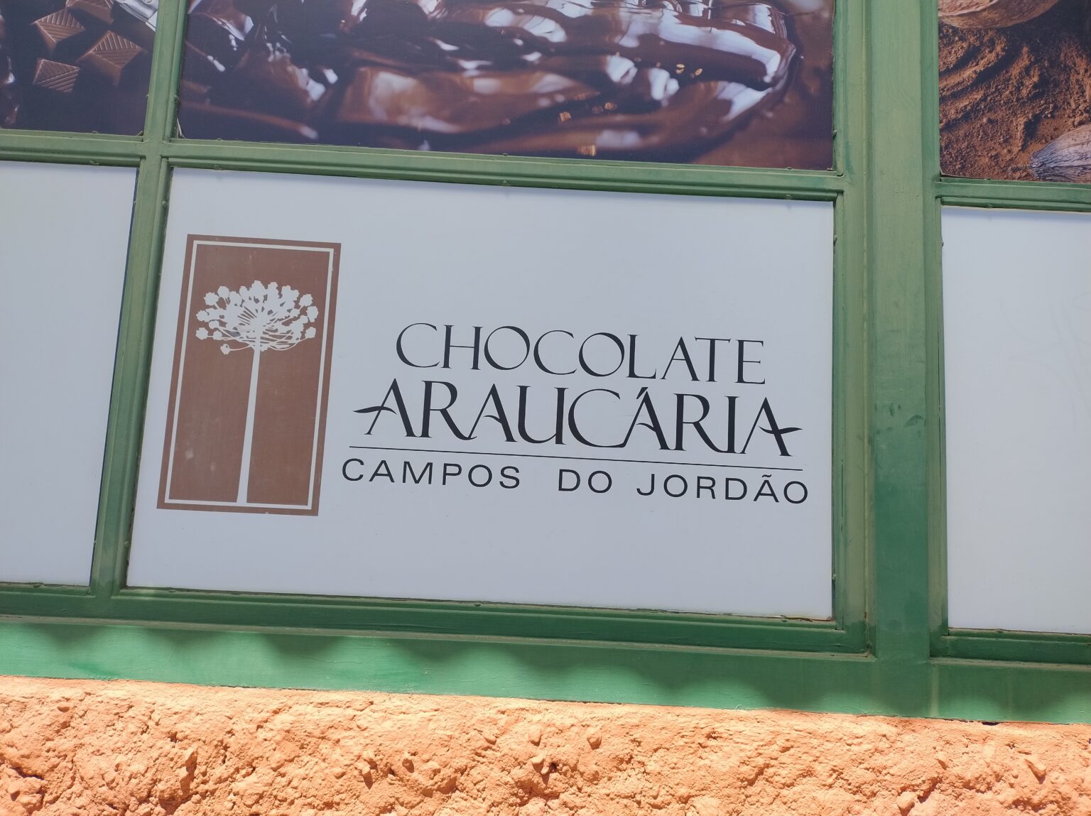 Descubra a Magia da Fábrica de Chocolates Araucária em Campos do Jordão ...